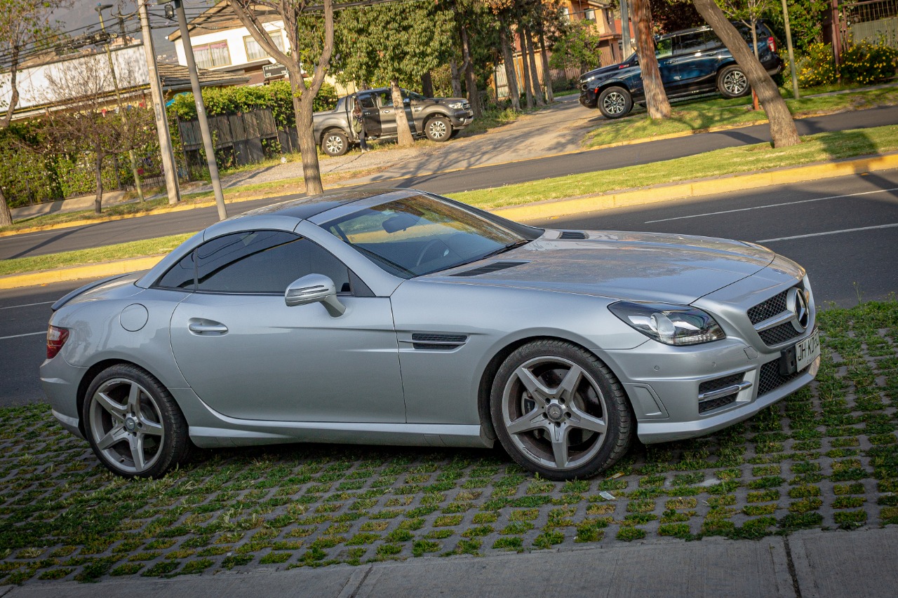 MERCEDES BENZ SLK 200 - Automotora Laucirica