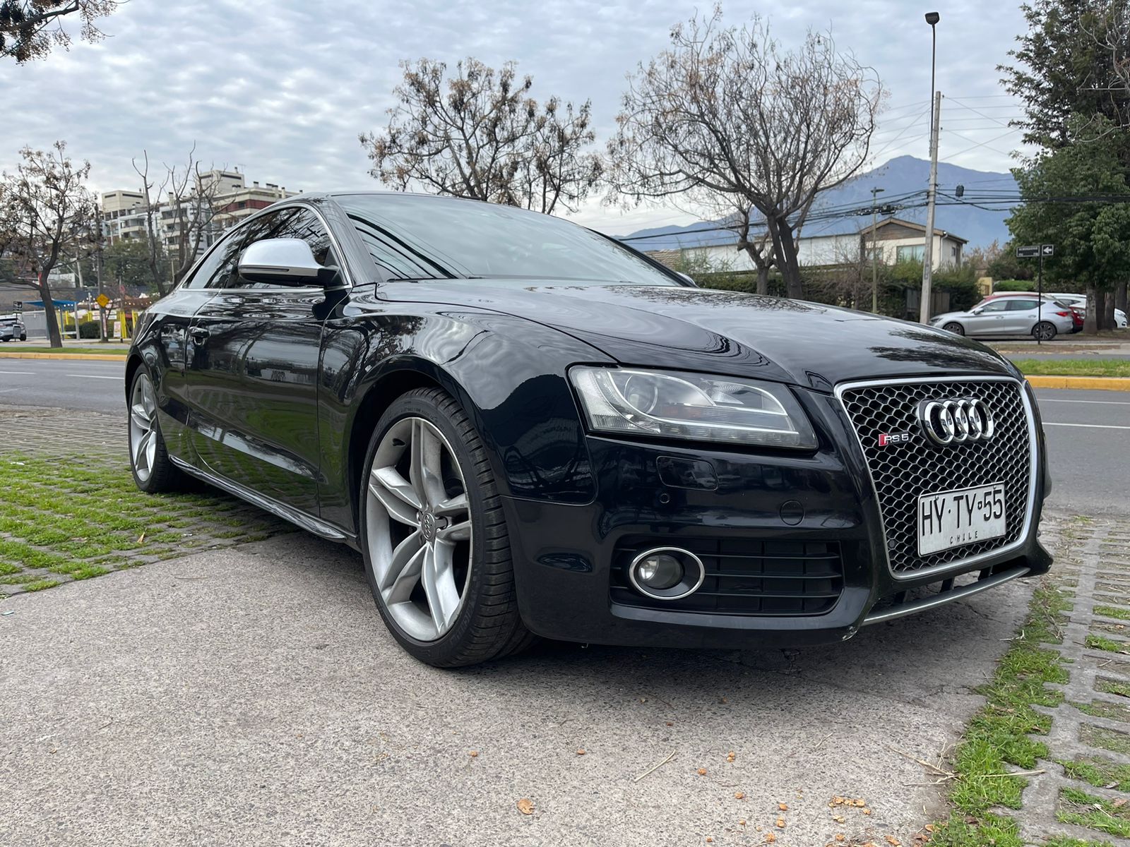 AUDI RS5 - Automotora Laucirica