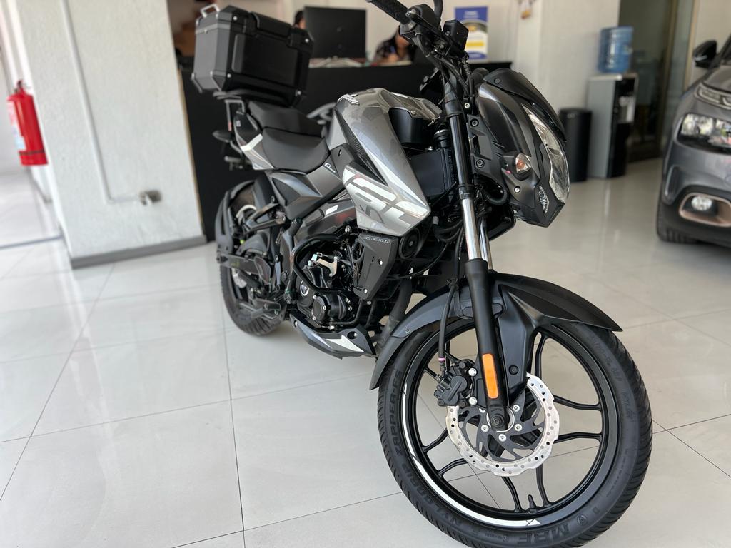 Bajaj Pulsar 160N - Automotora Laucirica